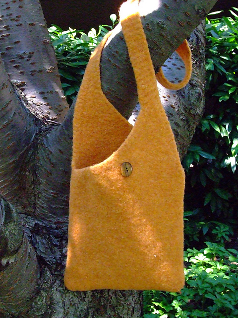 Ravelry: Body Hugging Flat Bag - Straight Bottom Bag pattern by Katie ...