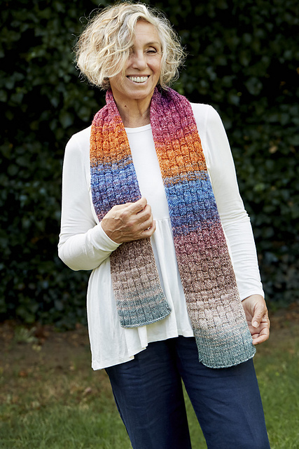 Ravelry: Attabi Scarf pattern by Nina Holubcova