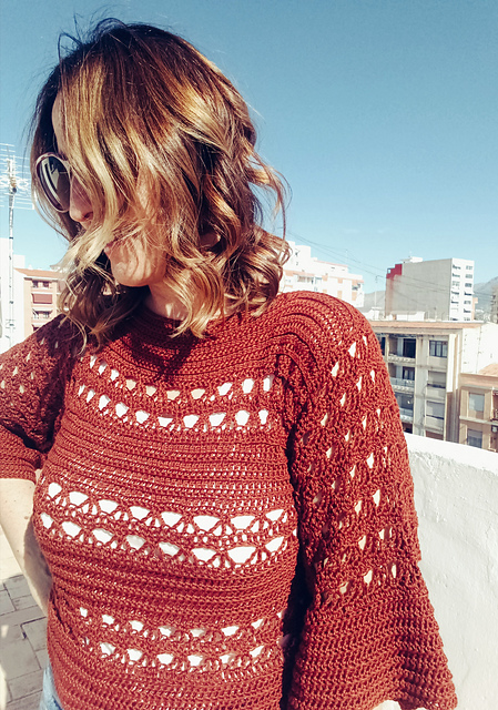 Ravelry: Top bambu pattern by Noelia Monleon