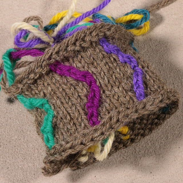 Ravelry: noliegirl's Vertical Stranding Swatches