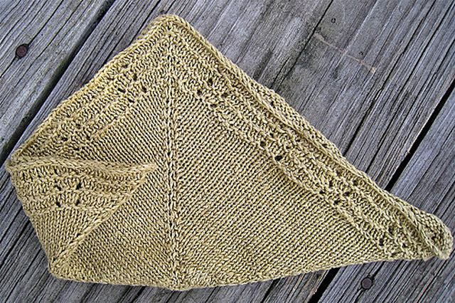 Ravelry: Ripple and Lace Leaf Linen Basket Liners pattern by Amy King
