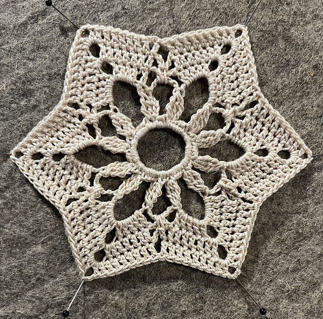 Ravelry: Fairy Ring pattern by Royal Society