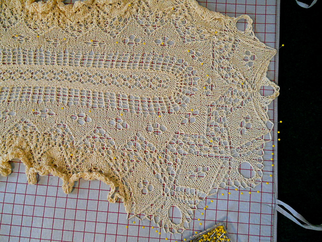 Ravelry: nuttyknitter's Oblong Doily 1