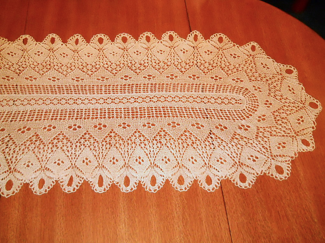 Ravelry: nuttyknitter's Oblong Doily 1