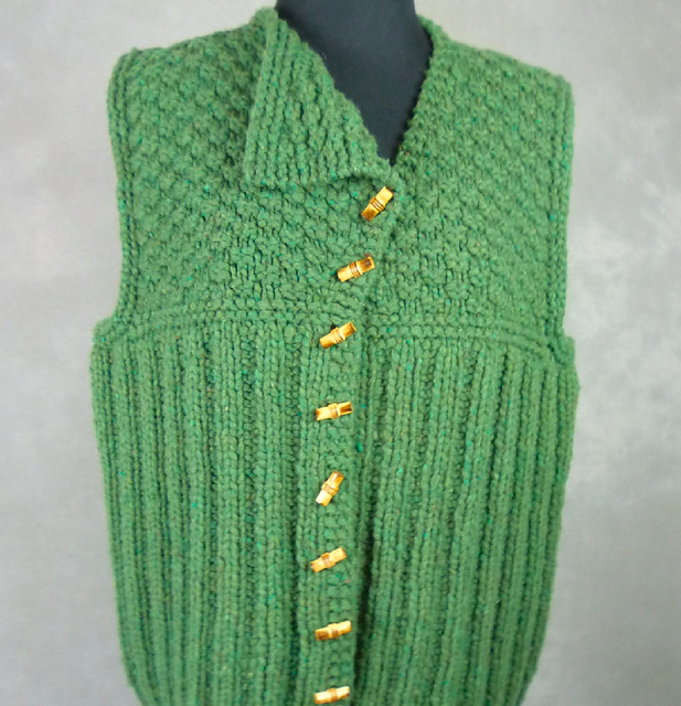 Ravelry: Shaniko Vest pattern by Annie Dempsey