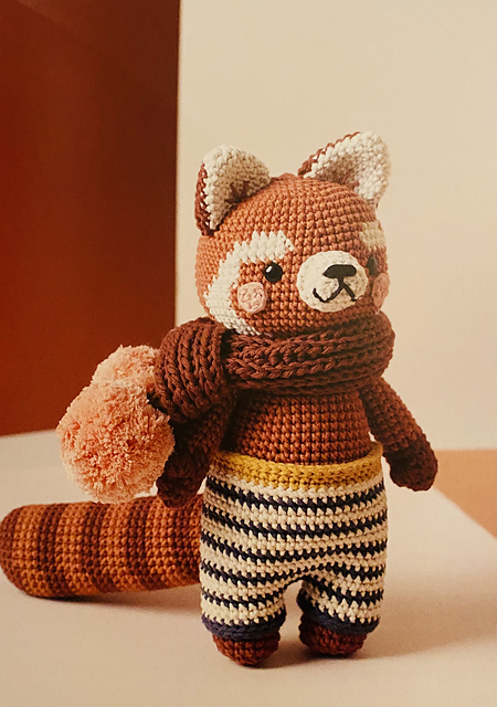 Ravelry: Ron Red Panda pattern by Pica Pau