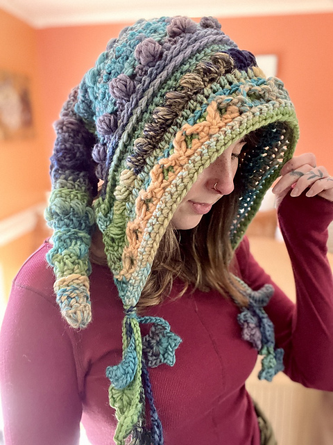 Ravelry: Fable Hood pattern by Hannah Bovender