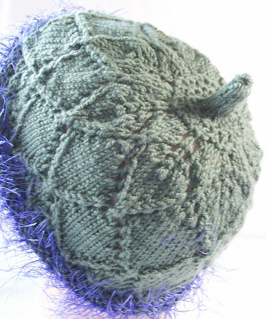 Ravelry: Thistle Down Hat pattern by oftroy