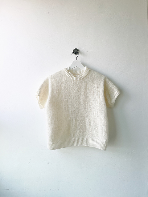 Ravelry: Snowfall Sweater pattern by Grace SIM