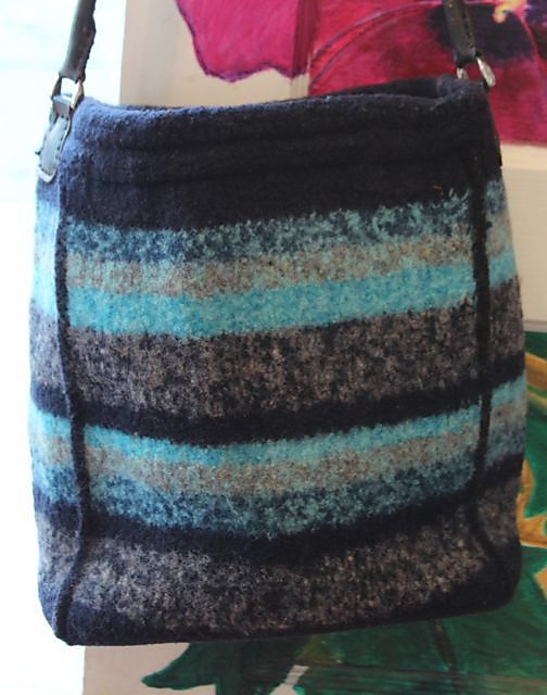 Ravelry: Dolores Felted Bag pattern by Dolores Rodriguez