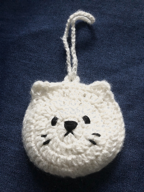 Ravelry: Mini Cat Pouch pattern by Onemanband