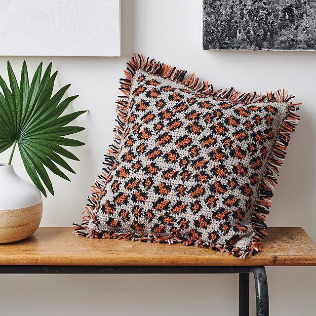 Ravelry: Leopard Print Cushion pattern by Eleonora Tully