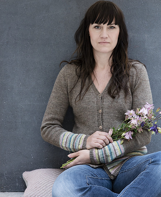 Ravelry: Først med farver pattern by Rachel Søgaard