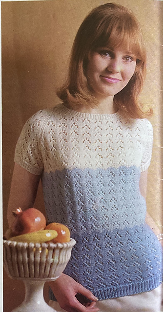Ravelry: Shaded Blouse pattern by Patons UK