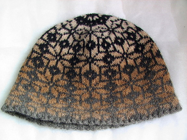 Ravelry: Fulled Star Hat pattern by Ruth Sorensen