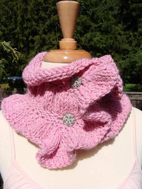 Ravelry: Double Ruffle Neckwarmer pattern by Jennifer Miller Comstock