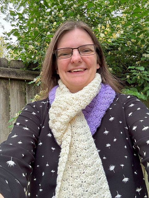 Ravelry: Shell Stitch Scarf pattern by Sarah E. White