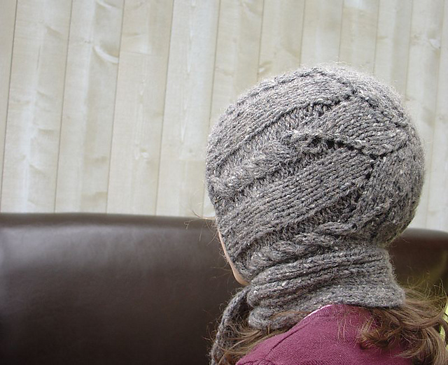 Ravelry: Frileuse pattern by Oxhy Dryle