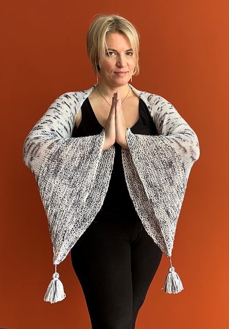 Ravelry: DRAMA LLAMA Shrug pattern by Laura Groff