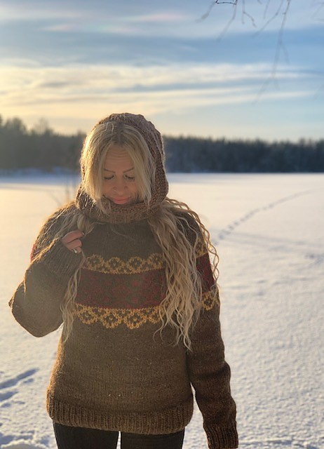 Ravelry: Kuurankukka bulky pattern by Jenni Guseff