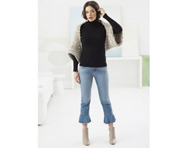 Ravelry: Fast Cozy Shrug pattern by Lion Brand Yarn