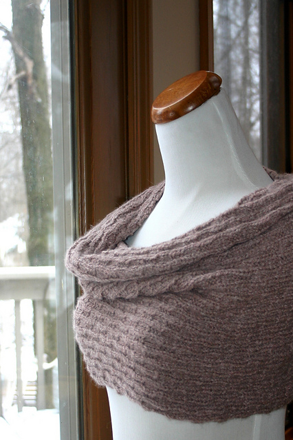 Ravelry: Cuddle Up Cowl pattern by Susan Pandorf