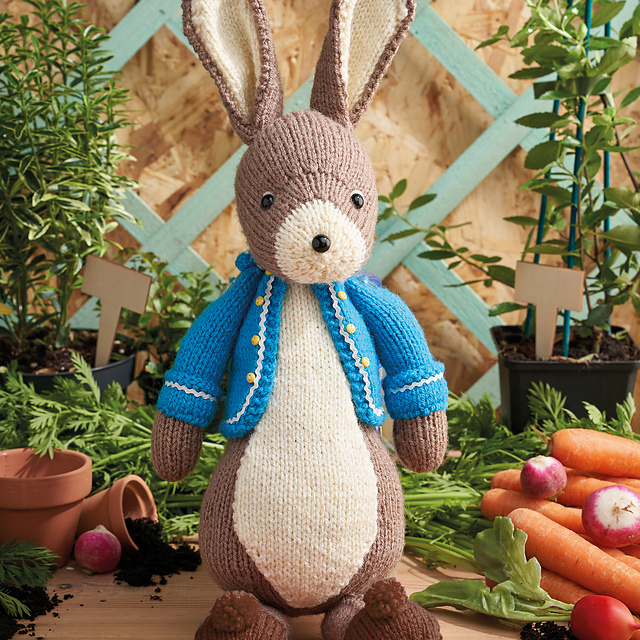 Ravelry: Peter Rabbit pattern by Monica Rodriguez Fuertes