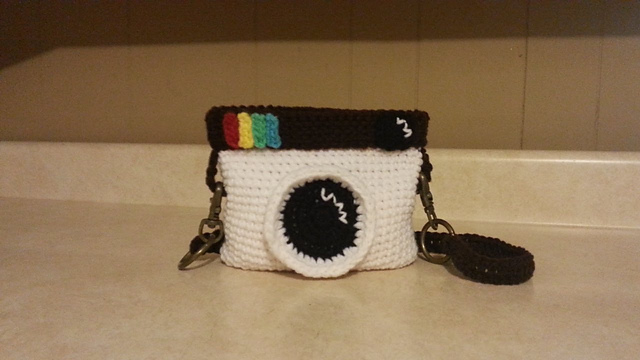 Ravelry: Crochet Camera Purse pattern by Crystal Doedtman