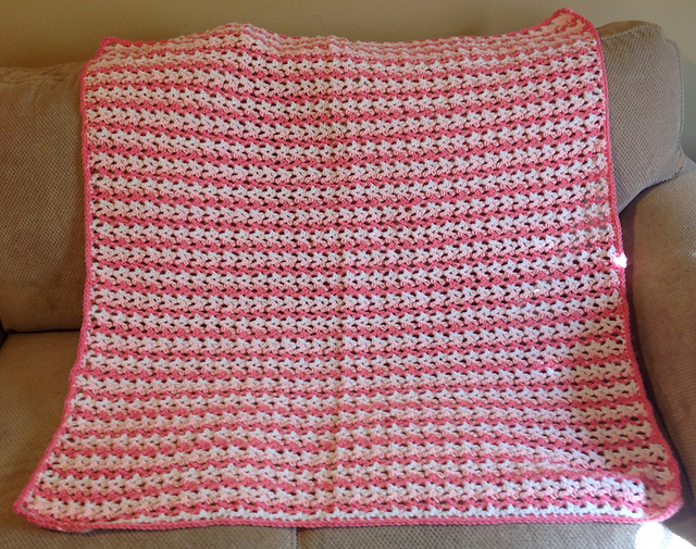 Ravelry: pekeapoomom's Loopy in Love Baby Blanket