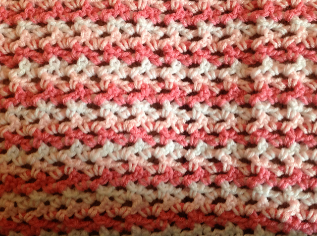 Ravelry: pekeapoomom's Loopy in Love Baby Blanket