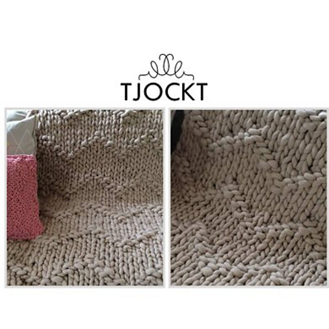 Ravelry: Fat Triangle Throw pattern by Maria Leivo