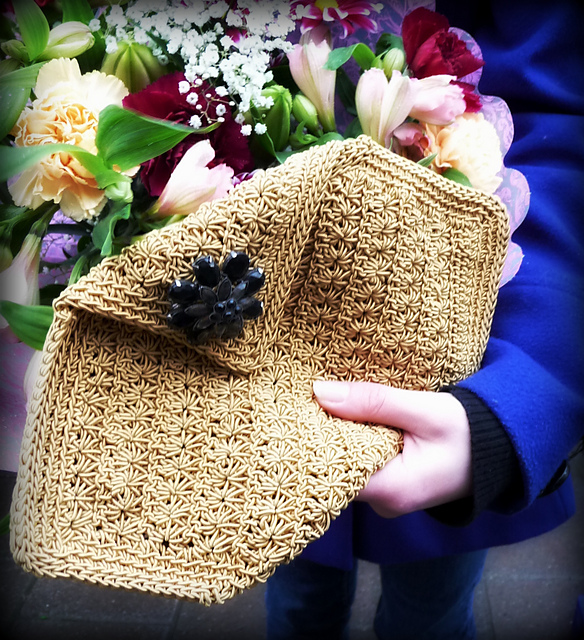 Ravelry: Hayworth bag pattern by Zoe Clements