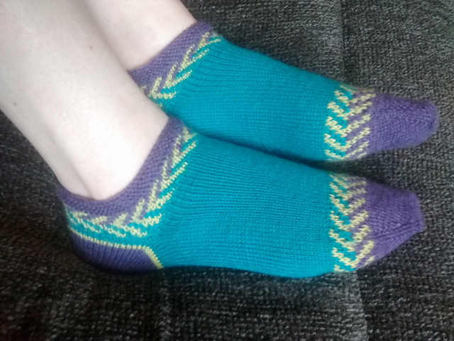 Ravelry: MichelleLMartin's Crystal Socklets
