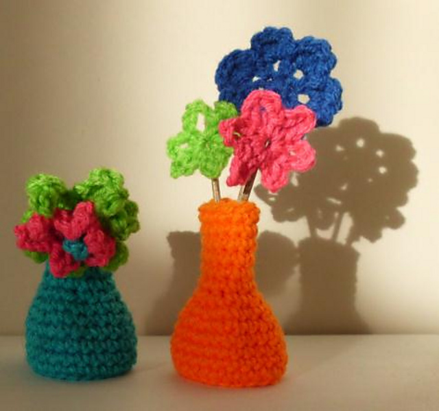 Ravelry: Mini vase pattern by Petal71