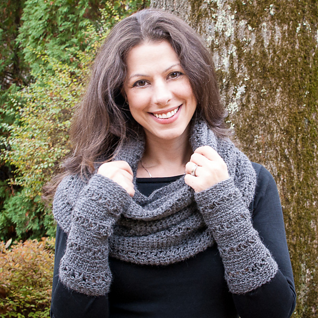 Ravelry: Versatile V-Stitch Cowl to Wrap pattern by Kara Gunza