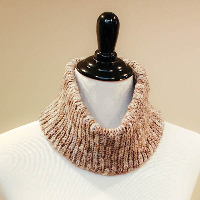 Ravelry: “Knit” Crochet Cowl pattern by Kara Gunza