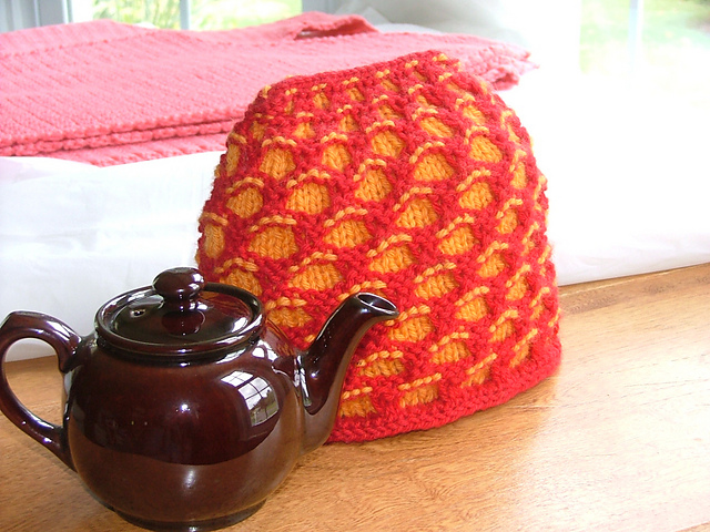 Ravelry: phenleyss' Tea Cozy