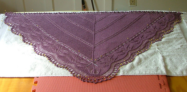 Ravelry: phenleyss' Air Conditioner Shawl