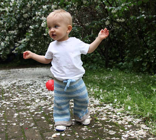 Ravelry: Cool Kids´Capris / Sval sommerbukse pattern by Anna & Heidi ...