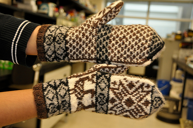 Ravelry: Anja pattern by Solveig Larsson