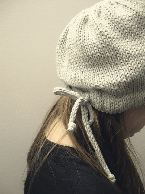 Ravelry: QUIN Drawstring Cap pattern by Courtney Spainhower