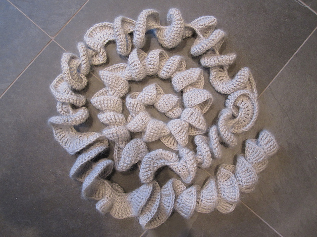 Ravelry: Wilo pattern by Lisa Richardson