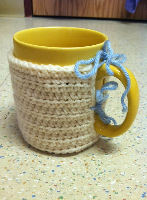 Ravelry: Cozy Mug Coaster pattern by Paige Zlotolow