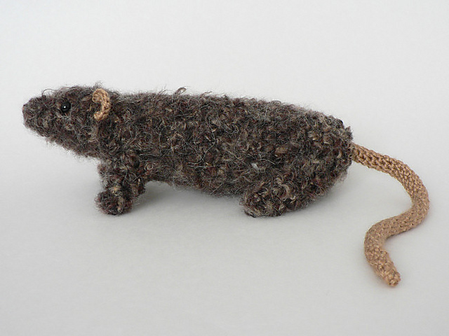 Ravelry: Fuzzy Rat pattern by June Gilbank