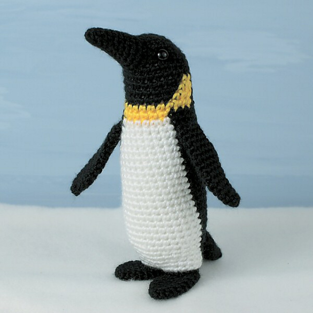 Ravelry: Emperor Penguin pattern by June Gilbank