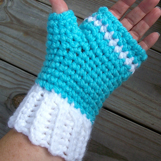 Ravelry: Easy Half-Mittens (Fingerless Gloves) pattern by Pam Daley