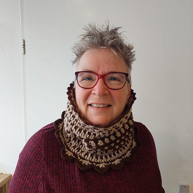 Ravelry: Cowl Ann pattern by Plien Brouwer