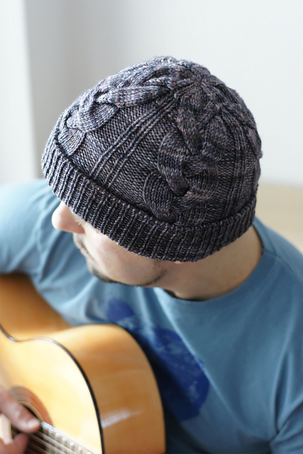 Ravelry: Brad pattern by Paula Wiśniewska