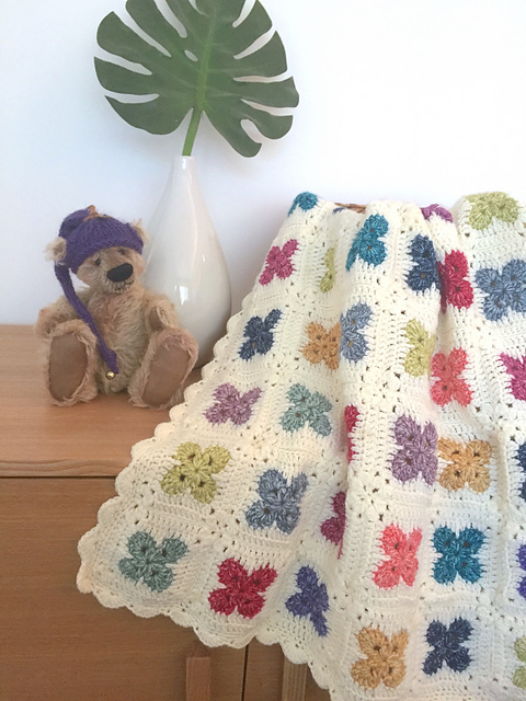Ravelry: Fleur Blanket pattern by Poppy & Bliss (Michelle Robinson)