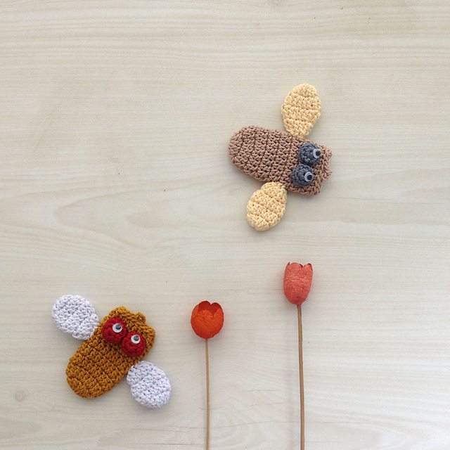 Ravelry: USB pouch fly pattern by Anya Memouse